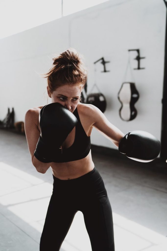 Les bienfaits de la pratique de la boxe au féminin